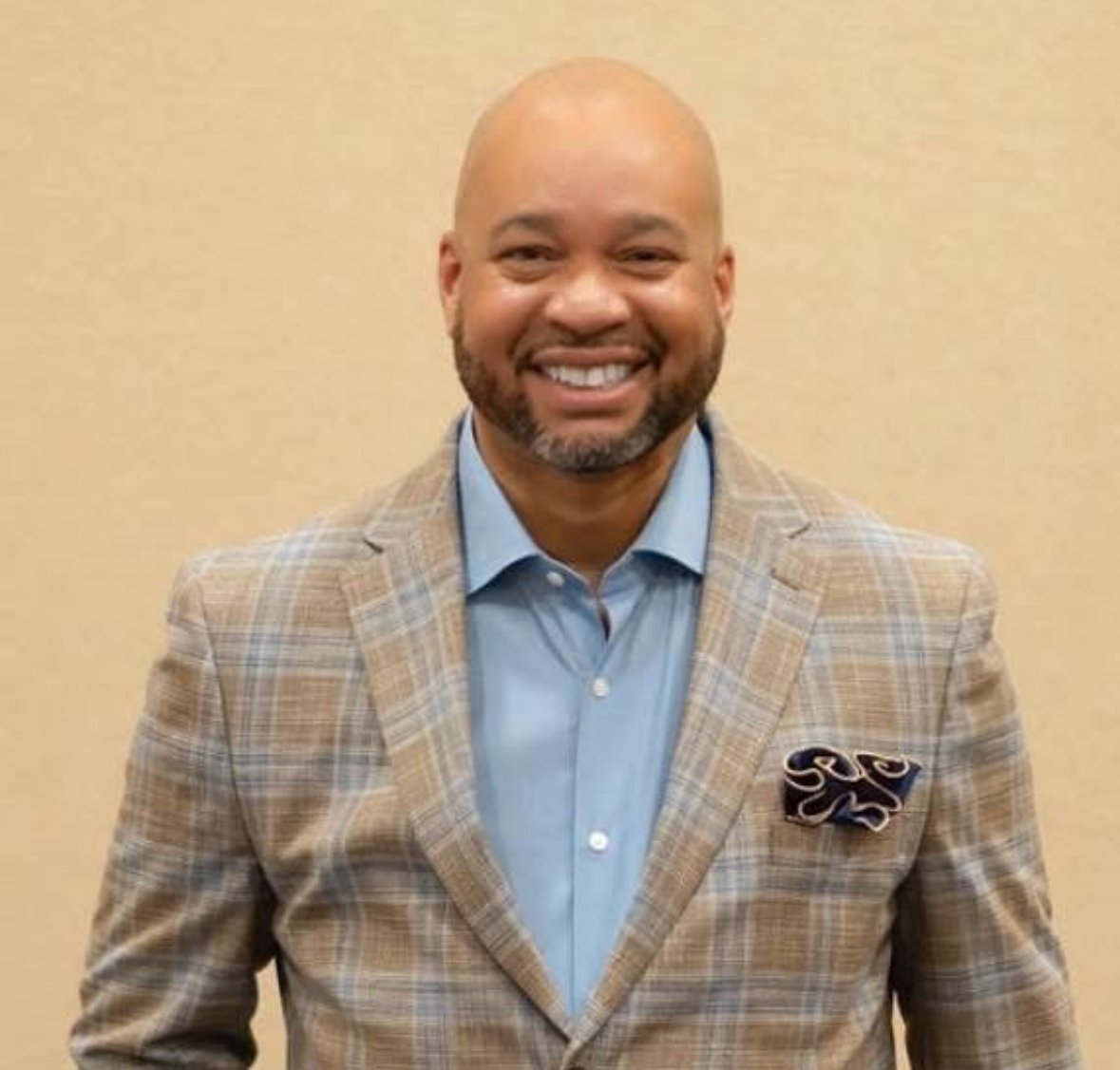 Elijah Rodriguez - Professional Author
